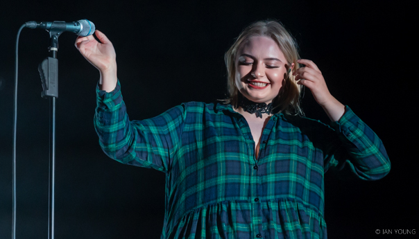 Photos: Låpsley brings the soul to the Regency Ballroom | RIFF Magazine