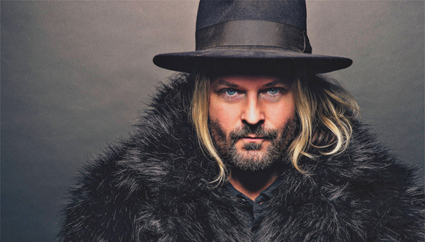 Q&A: Kevin Max of DC Talk covers Bob Dylan on 'Serve Somebody' - RIFF