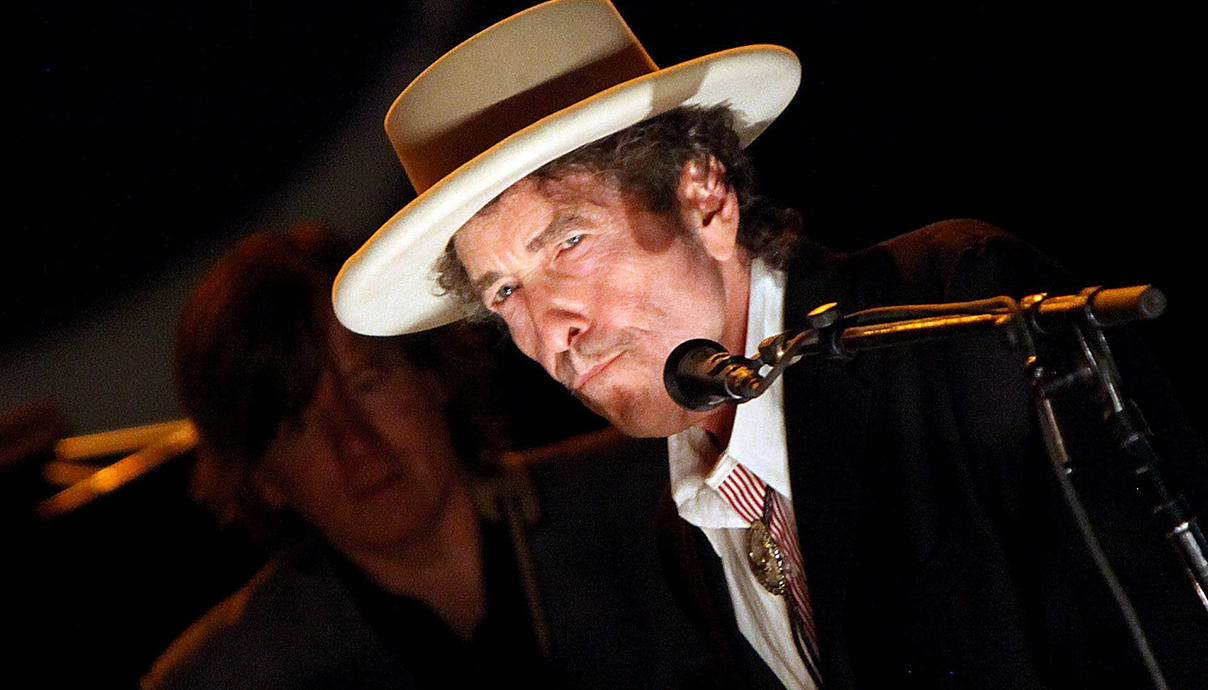 Sick of Christmas music? Here's five of the worst | REWIND