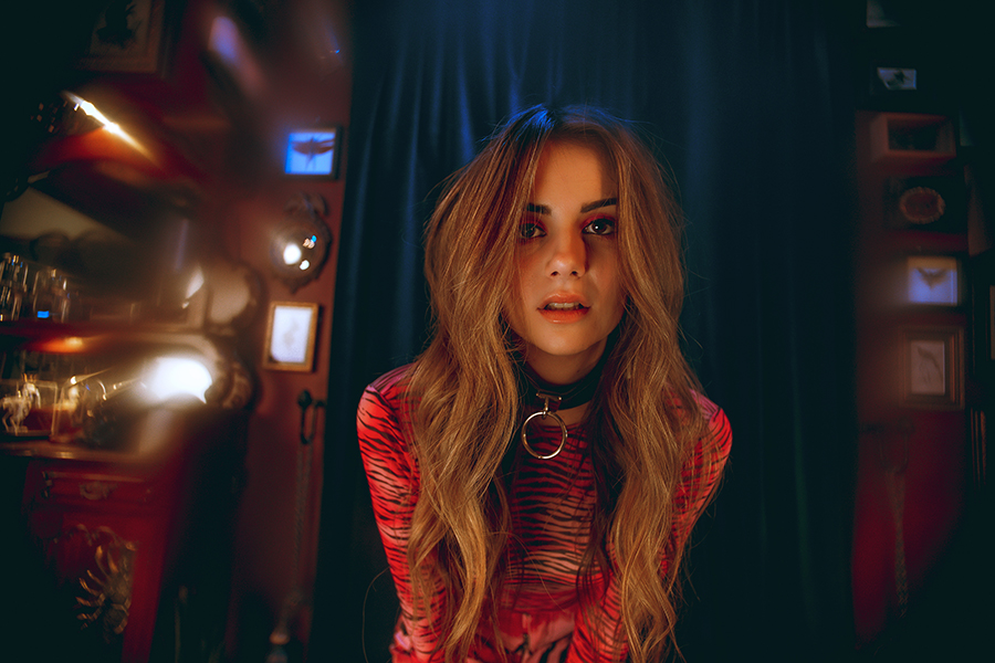 Chelsea Collins turns to '07 Britney' to find her own peace | INTERVIEW