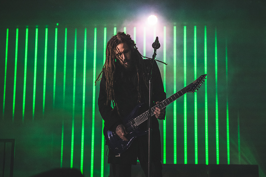 Korn lights up the sky on 'Monumental' streamed show from L.A. | Review
