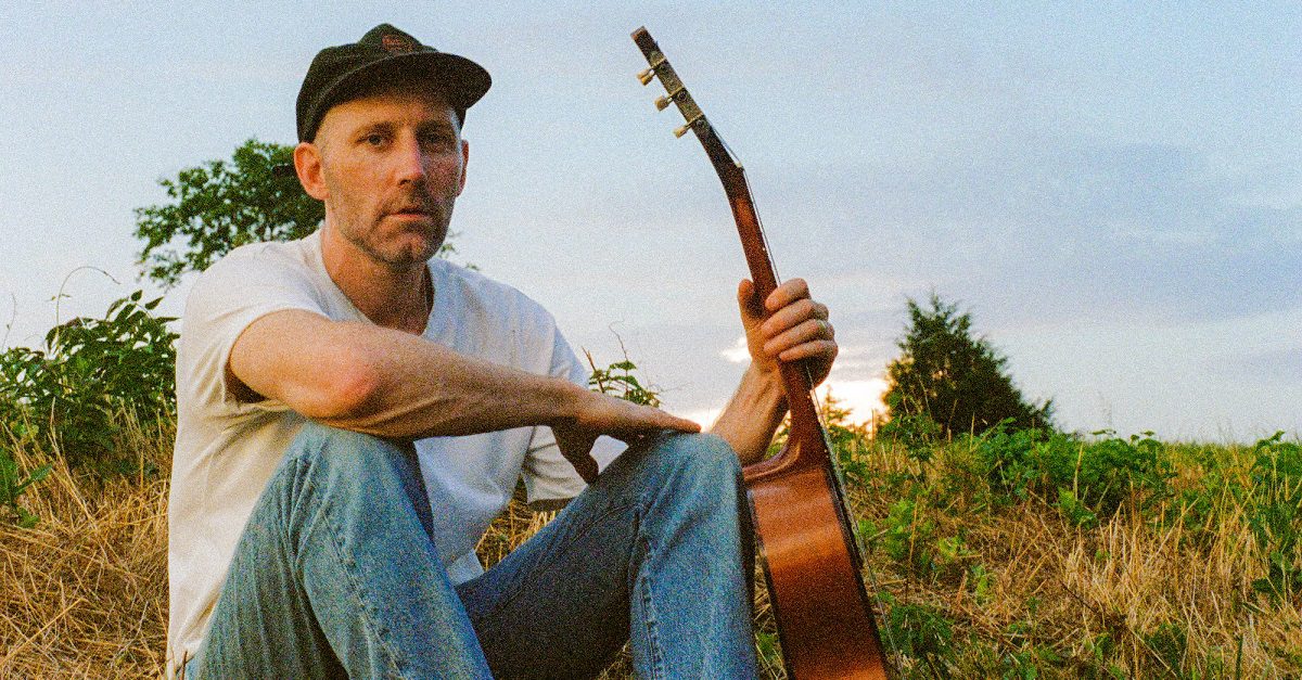 Mat Kearney Renaissance Mat Kearney Explains "Mat Kearney For Dummies"