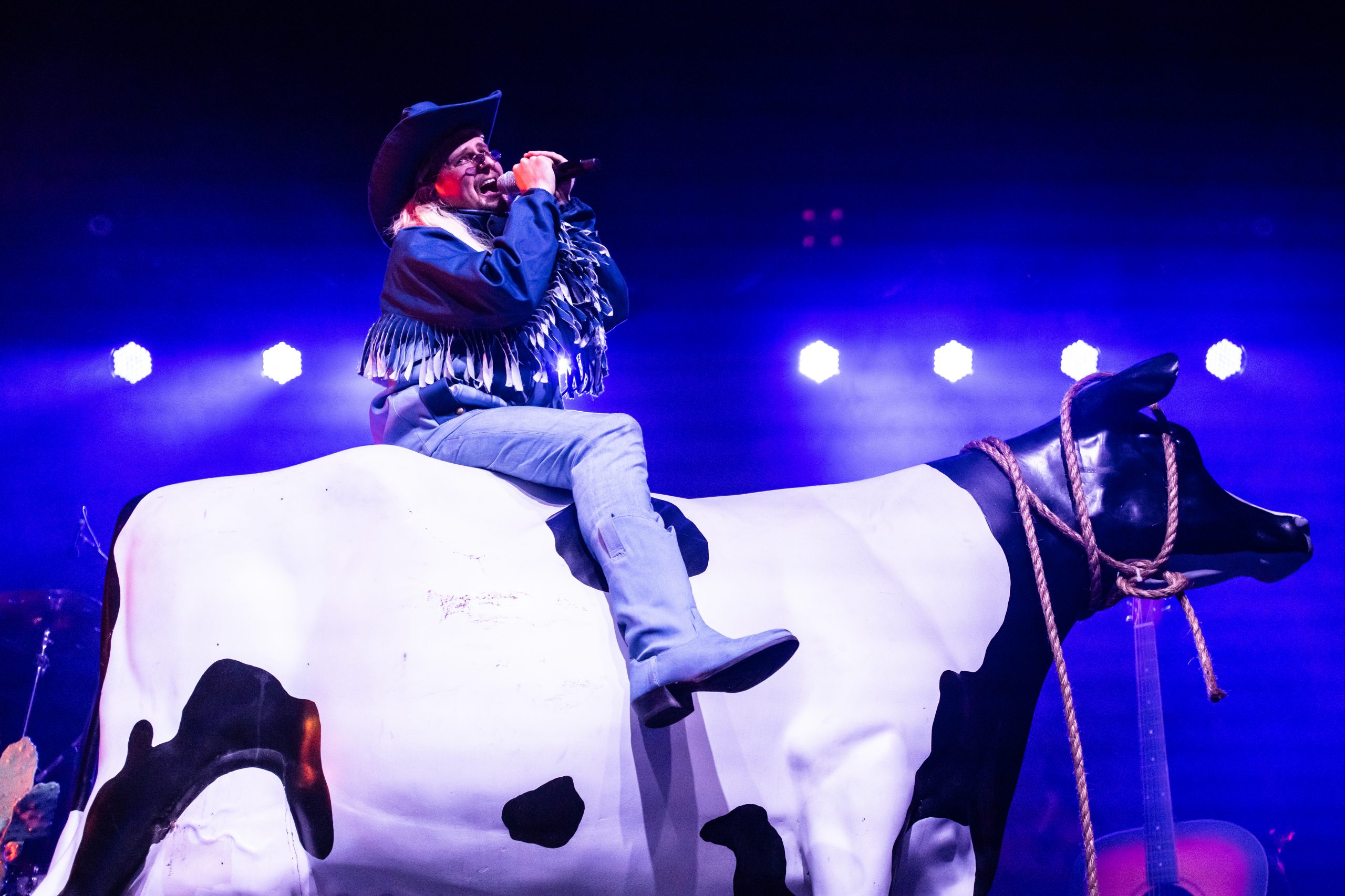 Oliver Tree has a cow in San Francisco | CONCERT REVIEW