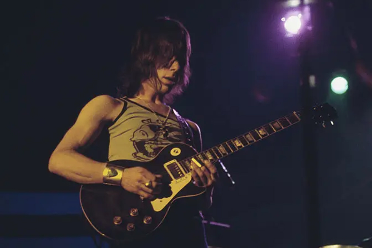 Obituary: Guitar great Jeff Beck dead at 78 after brief illness | RIFF ...