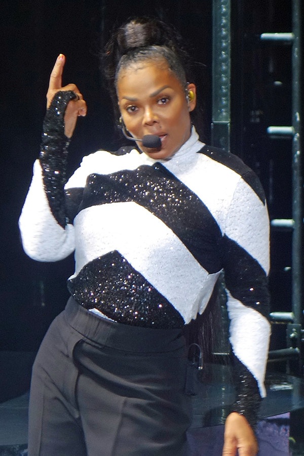 Janet Jackson delivers decades of hits in the Bay Area | REVIEW
