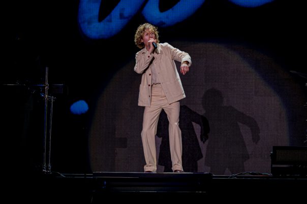 Beck and Phoenix take their 'summer odyssey' to L.A. | REVIEW