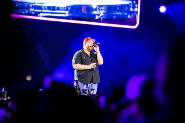 Luke Combs turns the Bay's Levi's Stadium into a bar | REVIEW