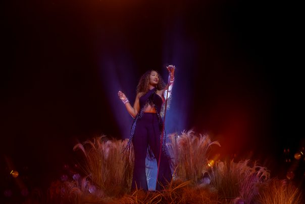 Tems shows her 'wild' side at sold-out San Francisco show | RIFF