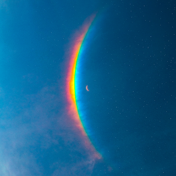 ALBUM REVIEW: Coldplay finds peace on ‘Moon Music’ | RIFF