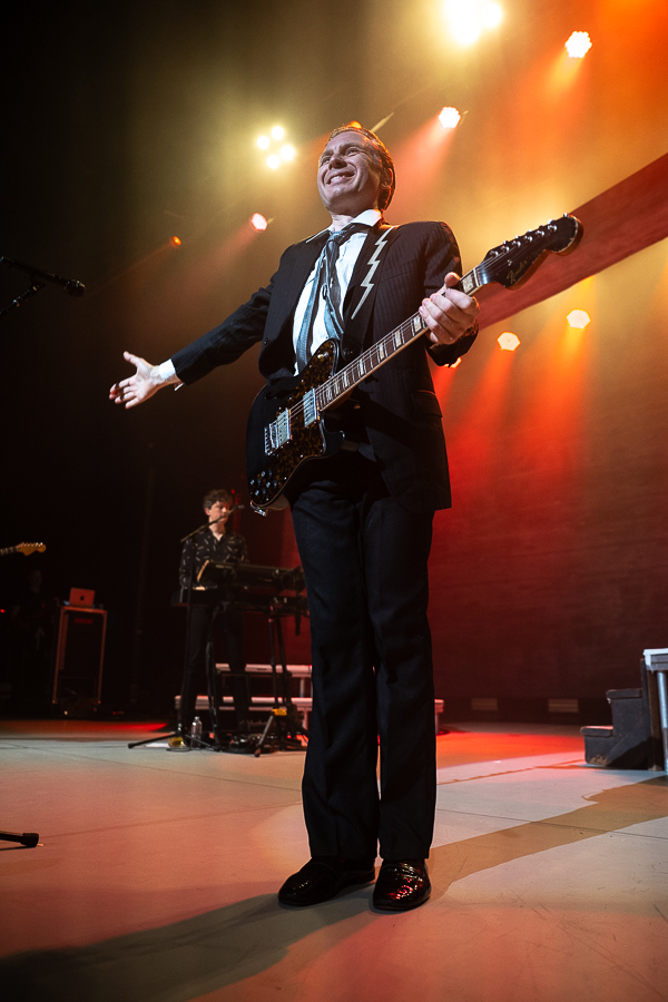 Franz Ferdinand fearlessly takes over the Warfield in SF | REVIEW