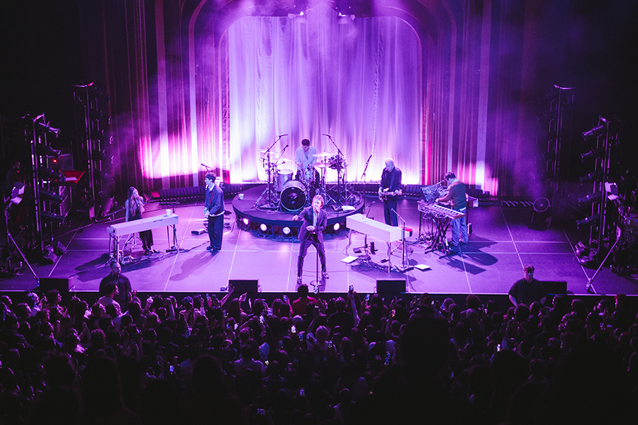 Finneas shows growth, charms in San Francisco | REVIEW