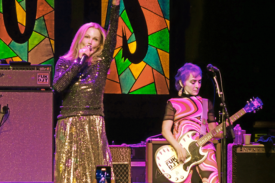 REVIEW: The Go-Go's perfectly imperfect in San Francisco | RIFF