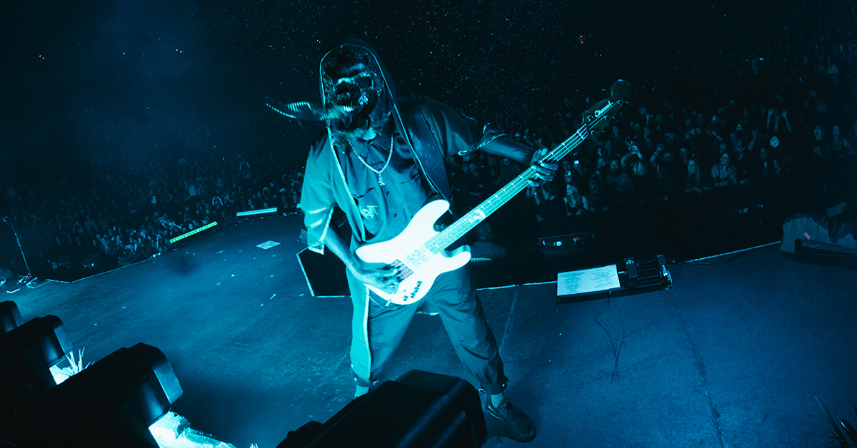 Hanson turns the clock back with 'Perennial' | ALBUM REVIEW