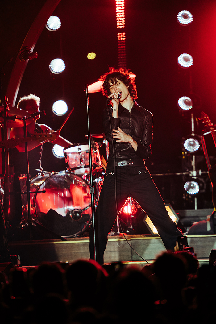 REVIEW: Sombr is electric in San Francisco | RIFF Magazine