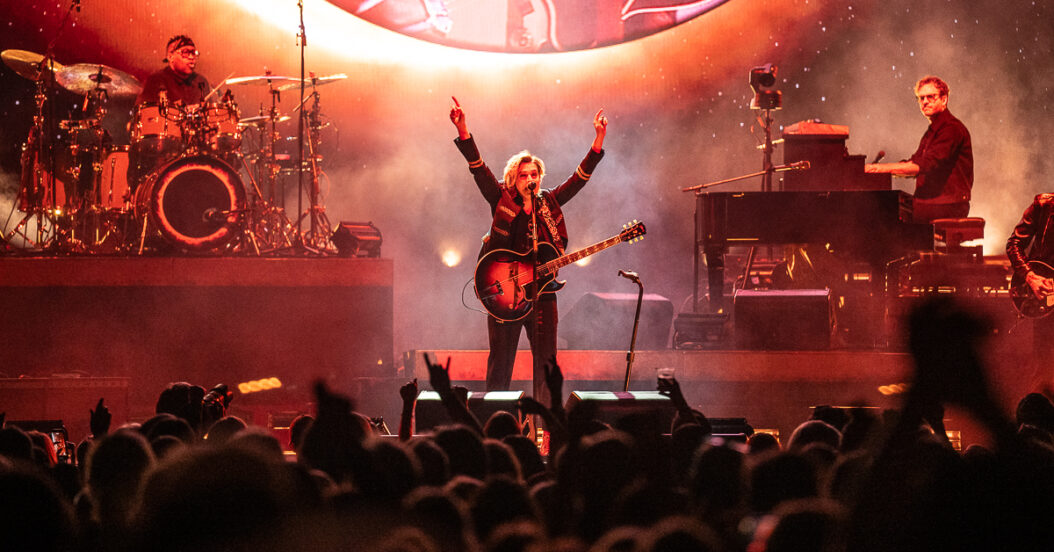 REVIEW: Brandi Carlile turns Chase Center into a confessional on SF ...