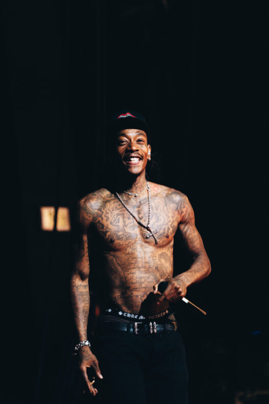 REVIEW: MGK and Wiz Khalifa light up 'Lost Americana' in the East Bay ...